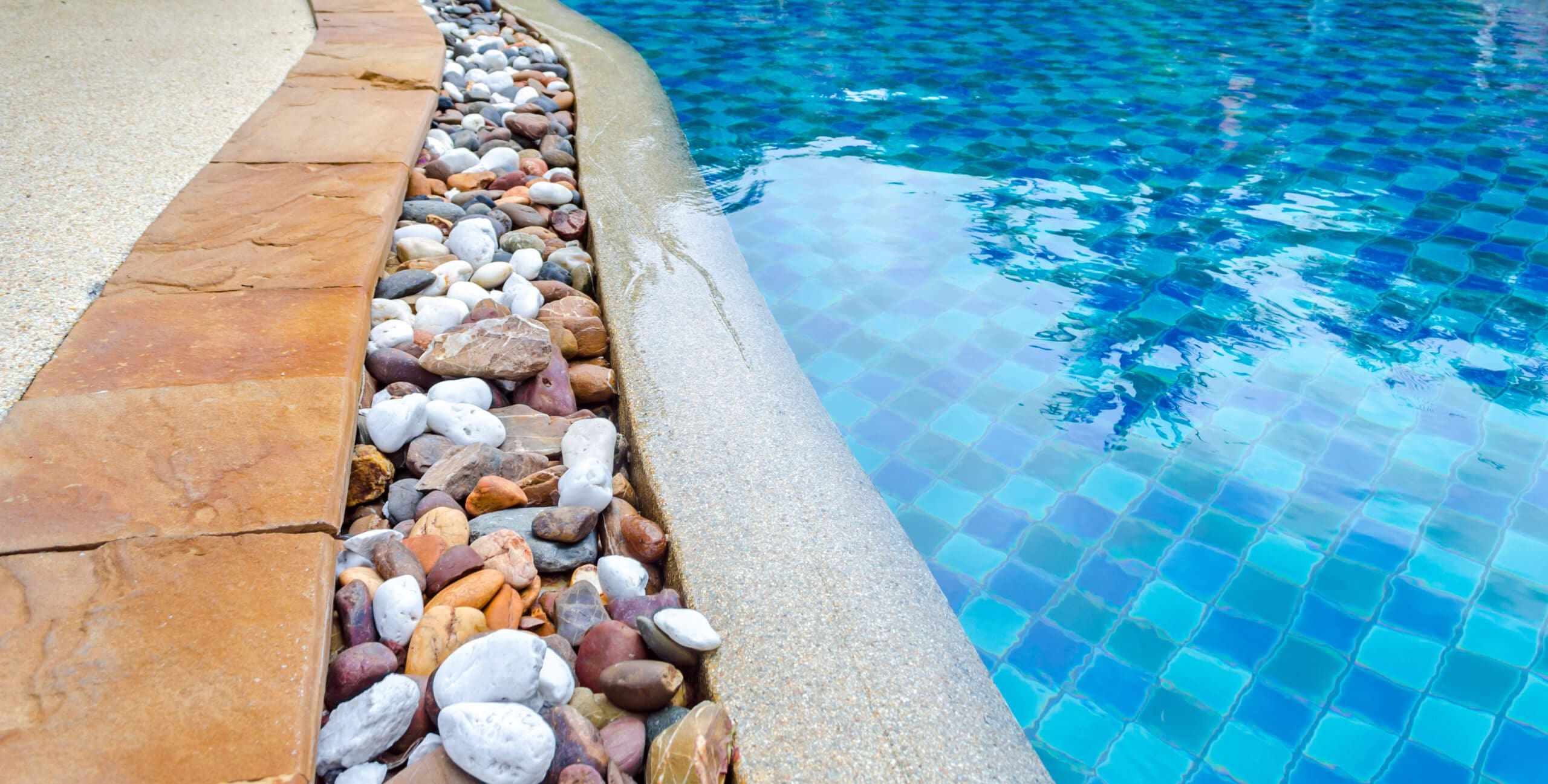 Customizing Your Pool with Hardscape - Hilton Landscape Supply