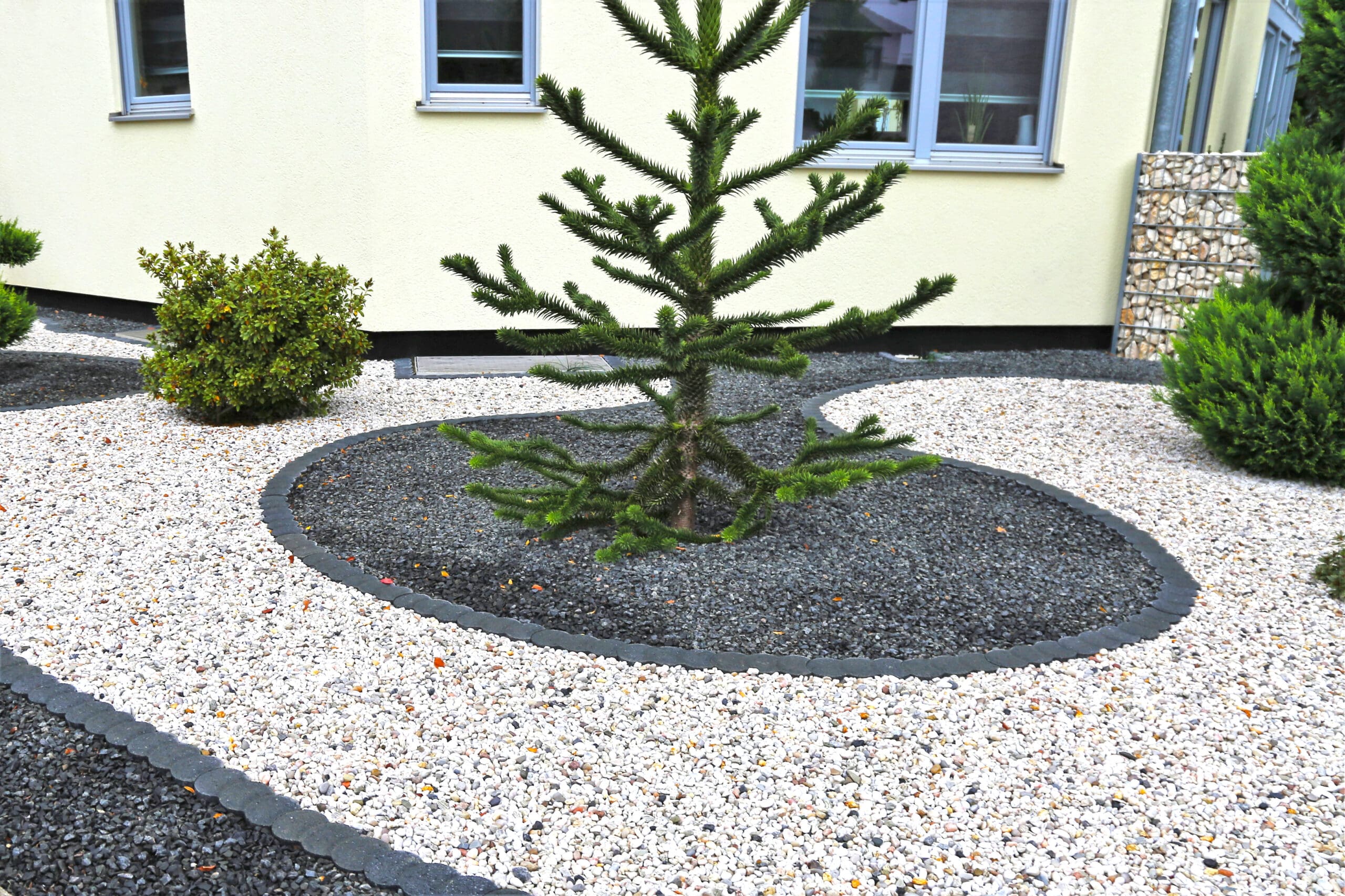 Transform Your Flower Garden with Decorative Gravel - Hilton Landscape ...
